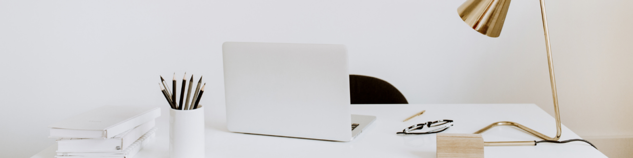 Free LinkedIn Background Photos | ResumeSpice